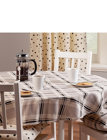 Table Linen & Tablecloths - Chums